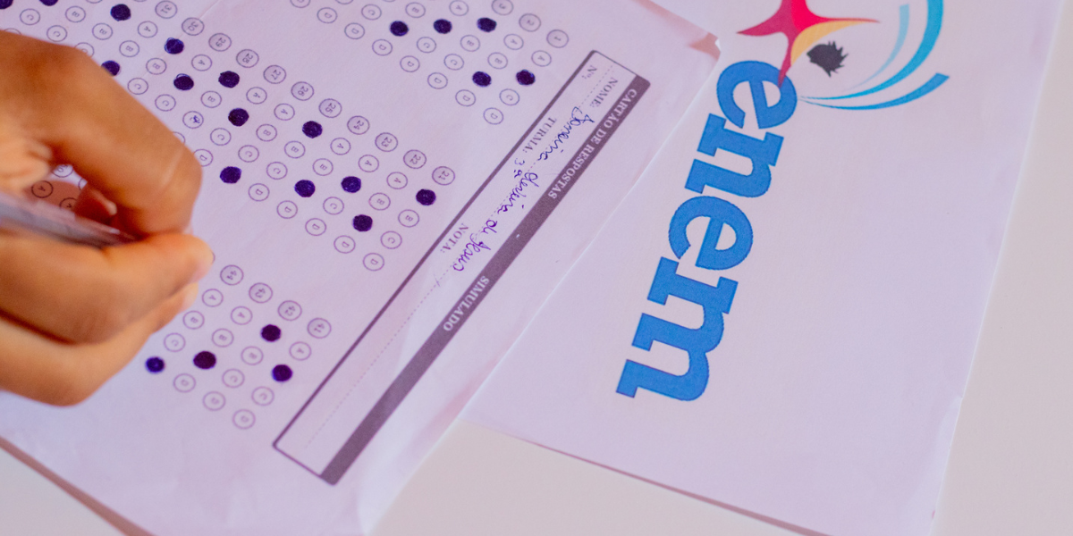 Como calcular a nota do Enem 2025: entenda o método TRI